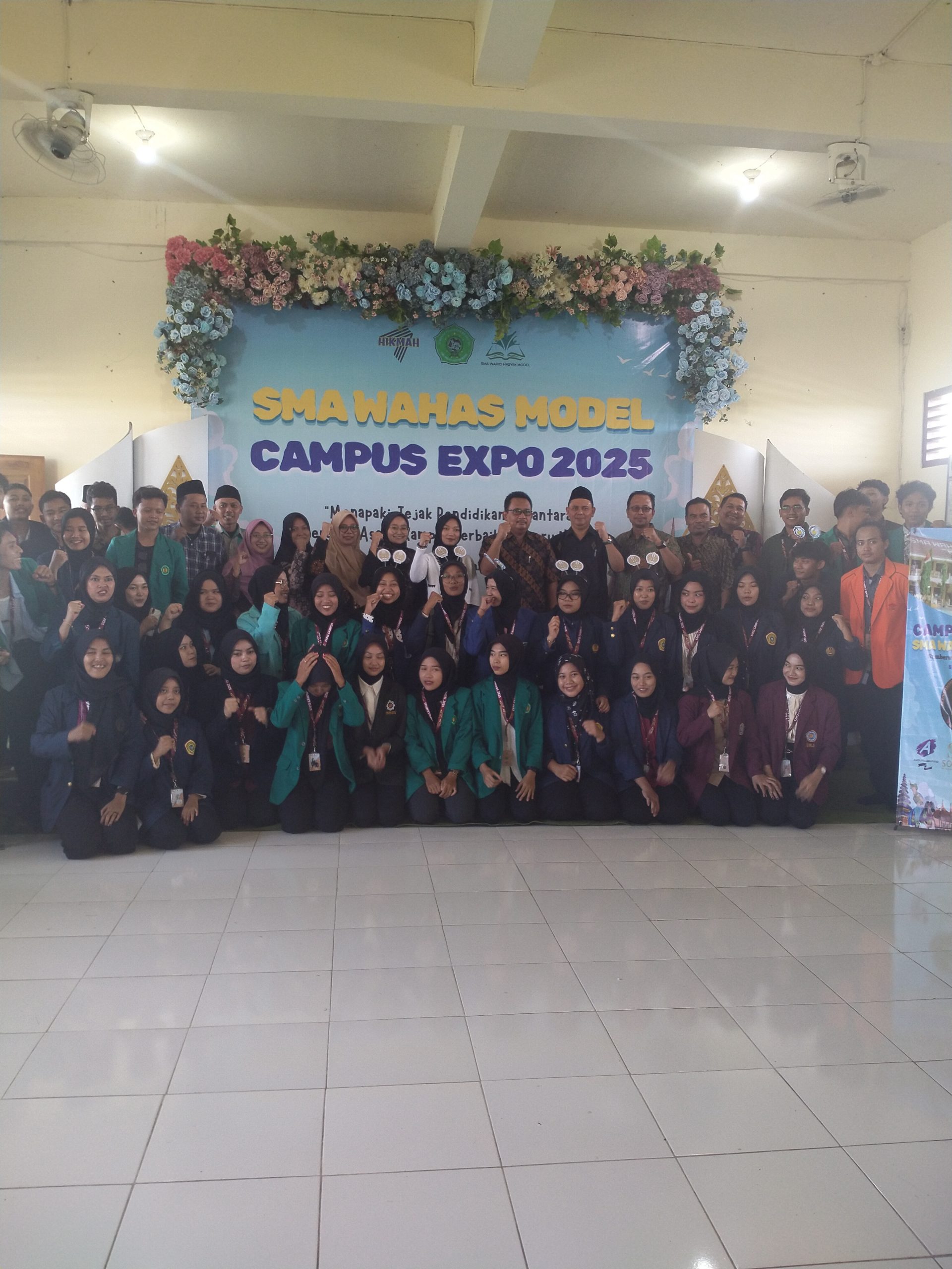 EXPO CAMPUS SMADEL, LANGKAH AWAL MENUJU PERGURUAN TINGGI - SMA WAHID ...